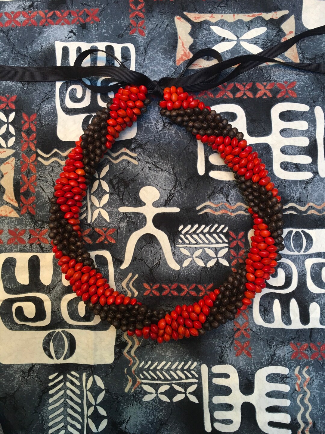 Ula’ula ~ Pua Kelekino Seed Lei - Etsy