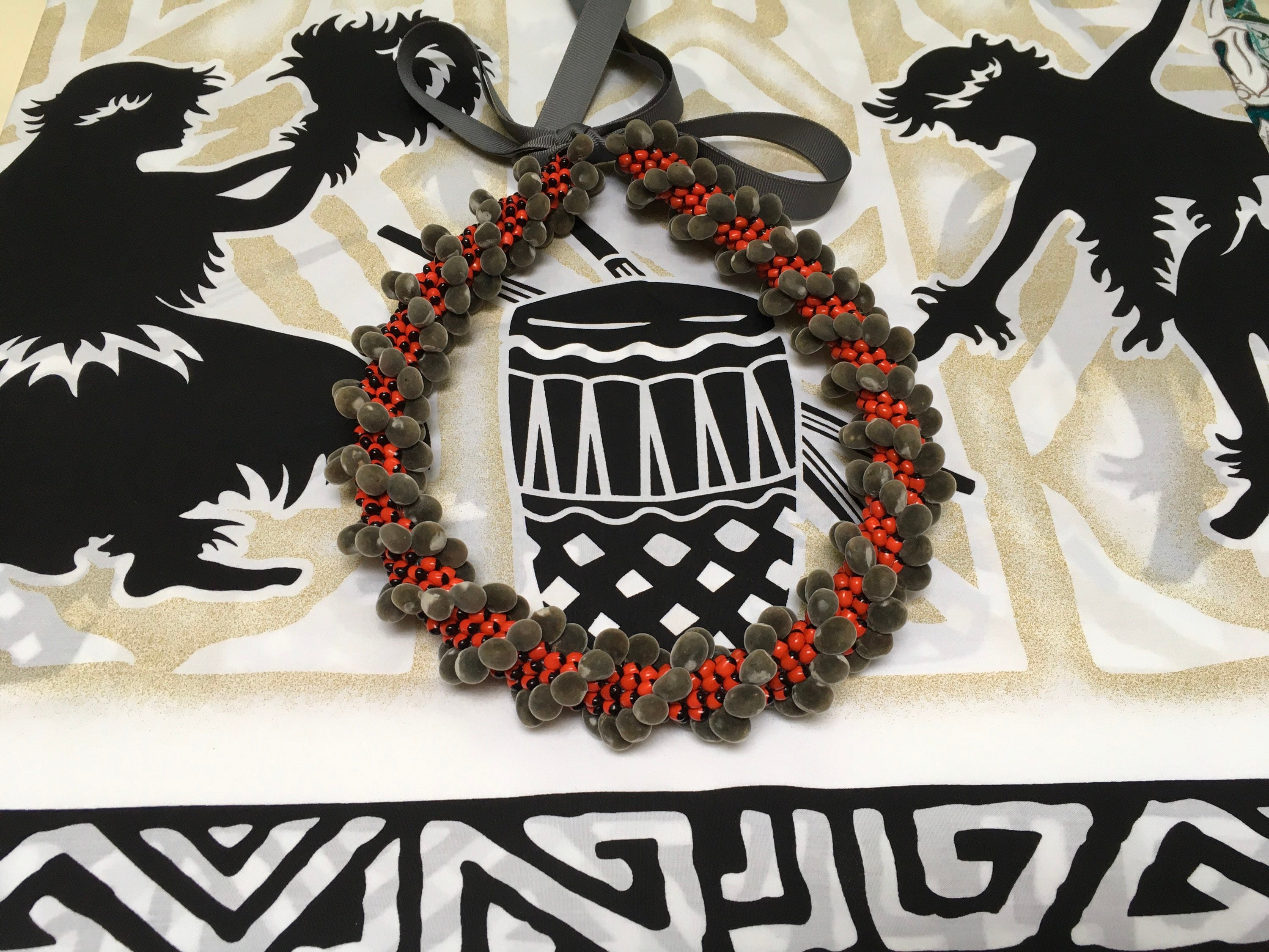 Hawaiian Seed Lei ~ Hua Weleweka ~ Pukiawe - Etsy