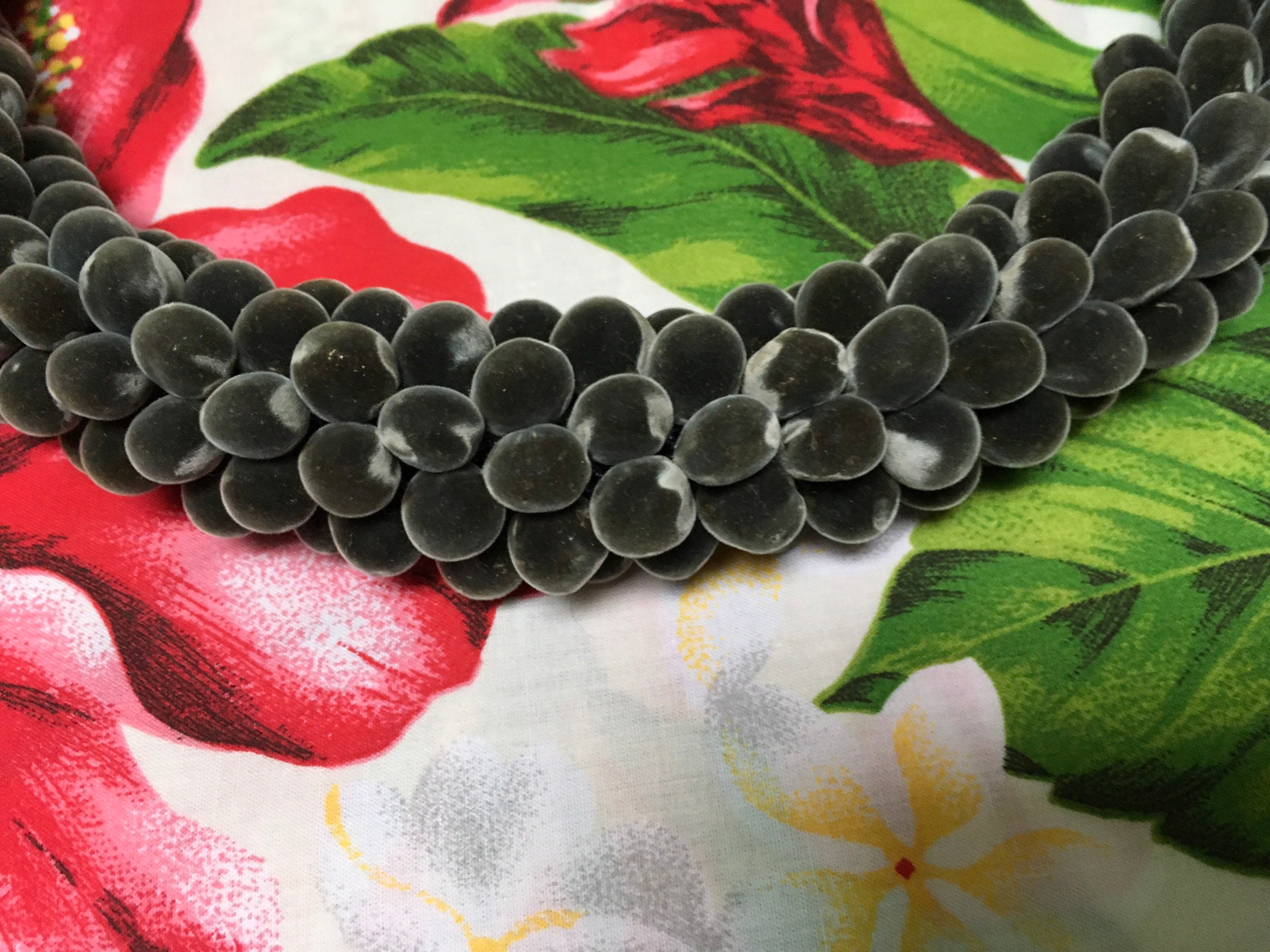 Hawaiian Mgambo Seed Lei - Etsy