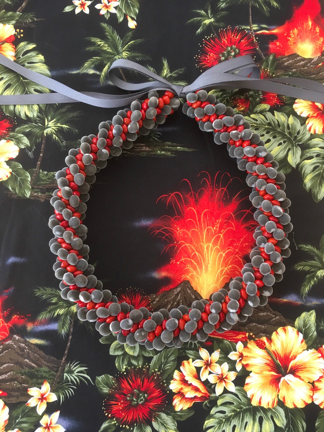 Mgambo Ulaula Seed Lei - Etsy
