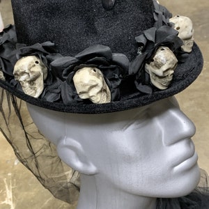 Halloween Skeleton Hand With Mini Skull Head Side Feather Party Black ...
