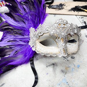 Purple Women Feather Masquerade Mask Costume Mardi Gras Carnival ...