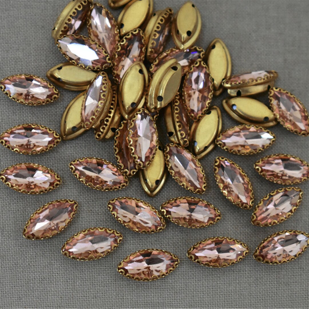 25 Pieces, Light Peach Color Sew on Glass Crystal Stone/rhinestones ...