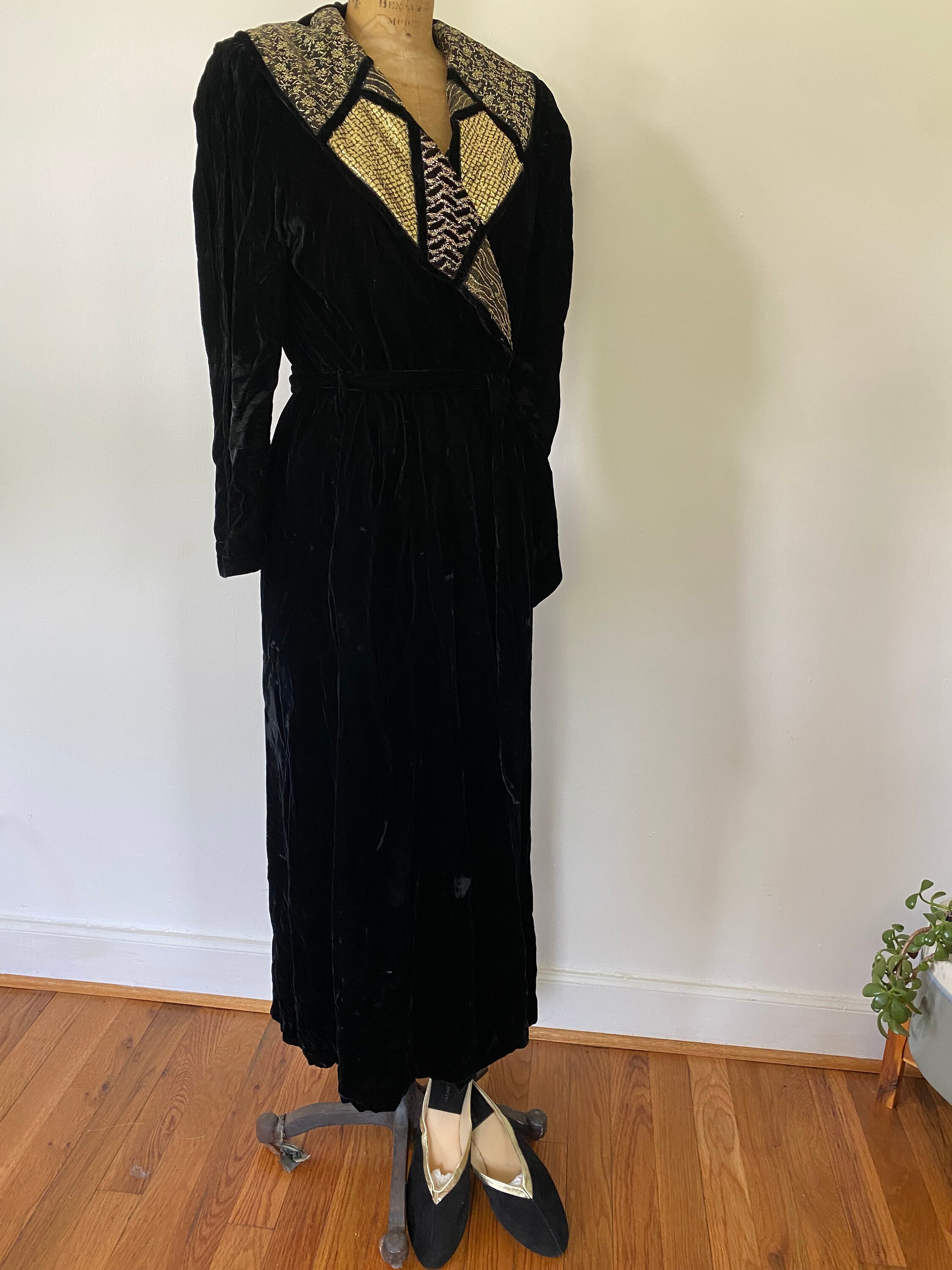 Vintage Black Velvet Robe With Gold Collar Details - Etsy