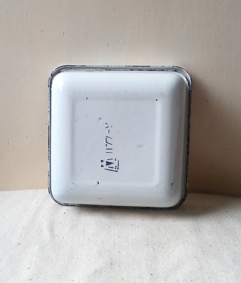 Vintage Enamel Food Container Box Lidded Vintage White With Sunflowers ...