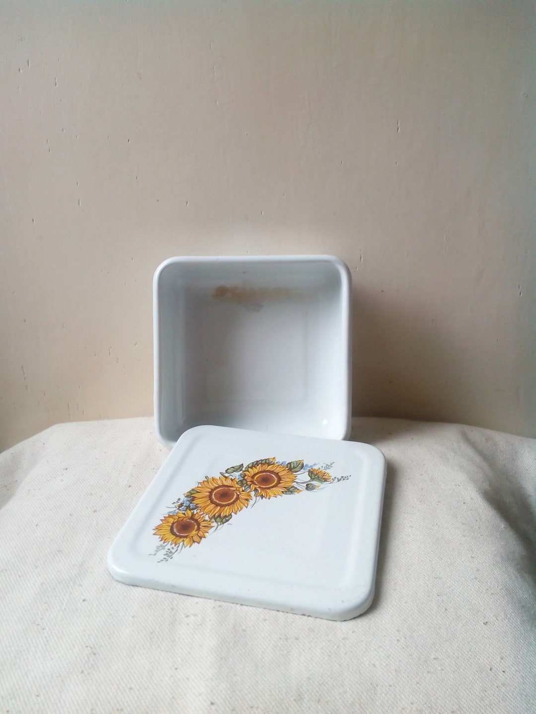 Vintage Enamel Food Container Box Lidded Vintage White With Sunflowers ...