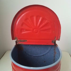 Red Antique Enamel Salt Box Country Chic Kitchen Decor Salt - Etsy