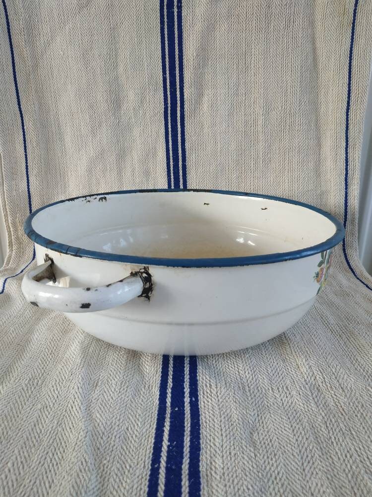 Rustic Vintage Enamel Bowl, Rustic Kitchen Decor, White Blue Rim and ...