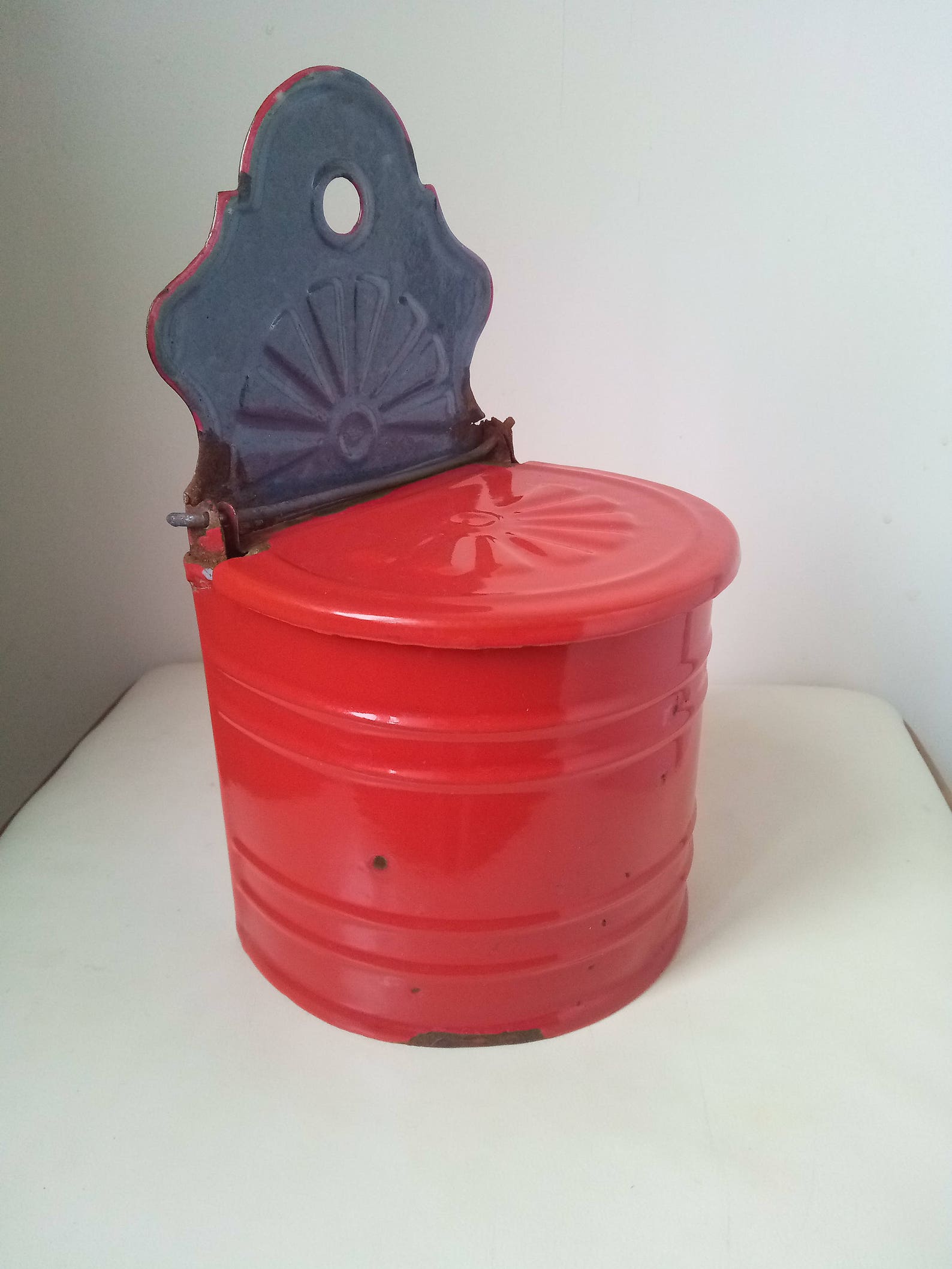 Red Antique Enamel Salt Box Country Chic Kitchen Decor Salt | Etsy