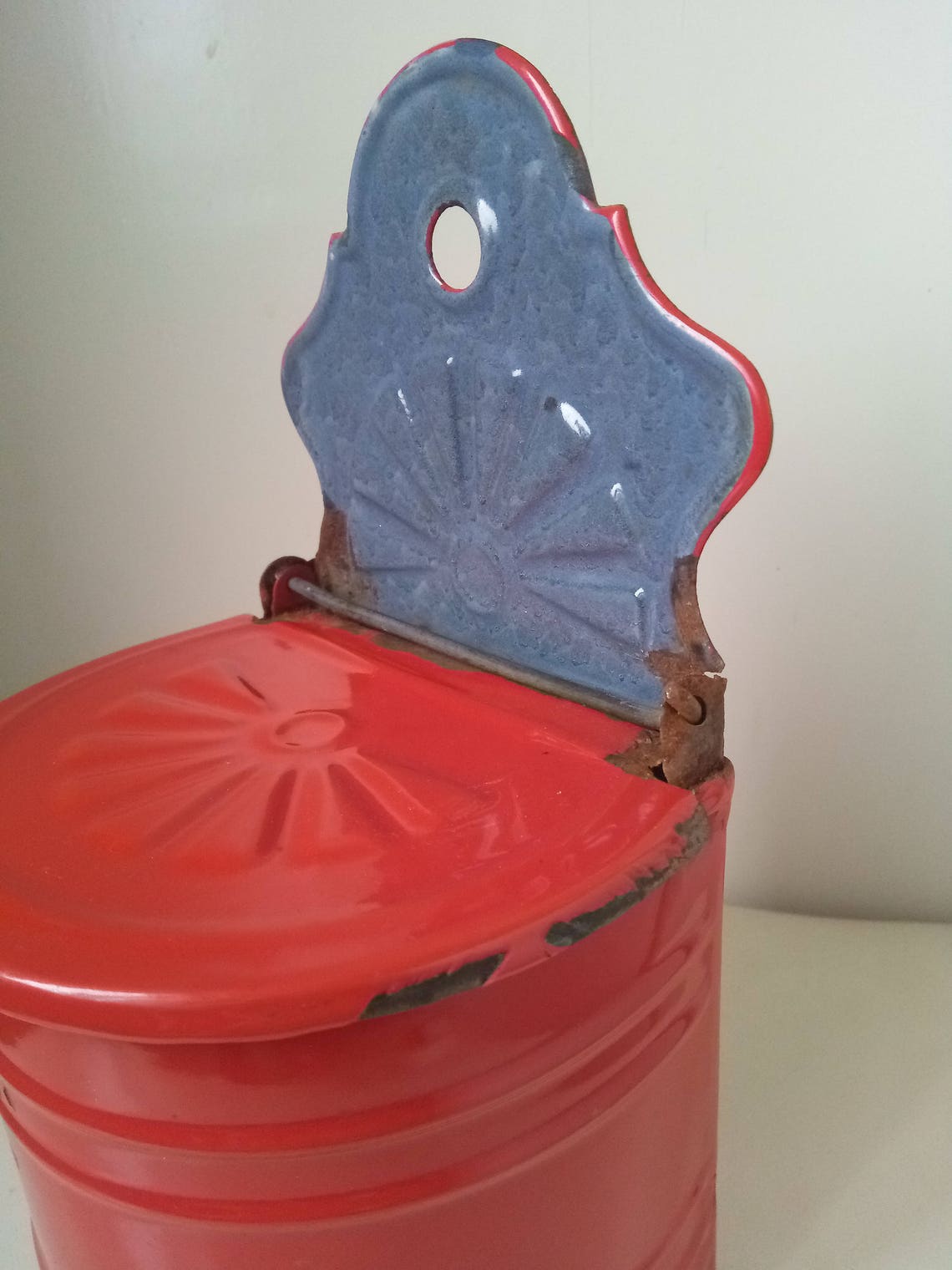 Red Antique Enamel Salt Box Country Chic Kitchen Decor Salt | Etsy