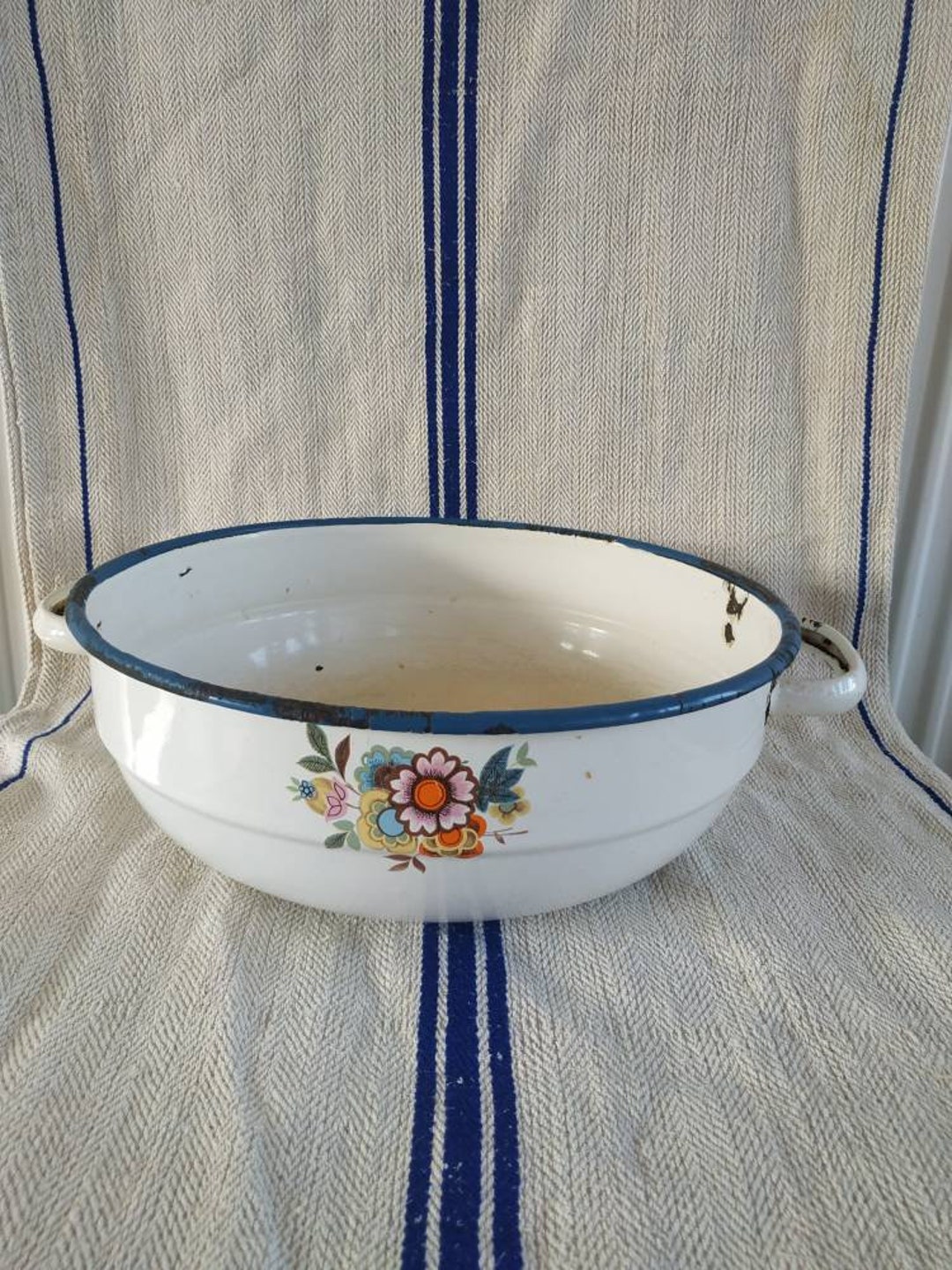Rustic Vintage Enamel Bowl, Rustic Kitchen Decor, White Blue Rim and ...
