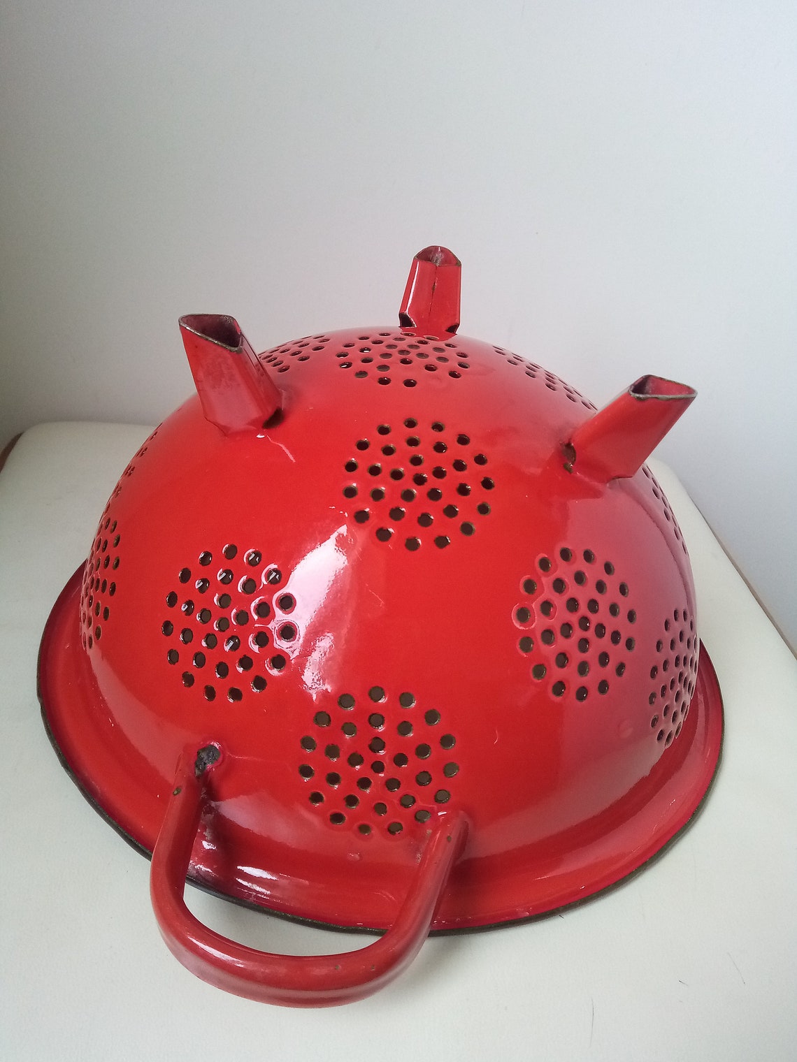 Red Vintage Enamel Colander Strainer Sieve Rustic Kitchen - Etsy