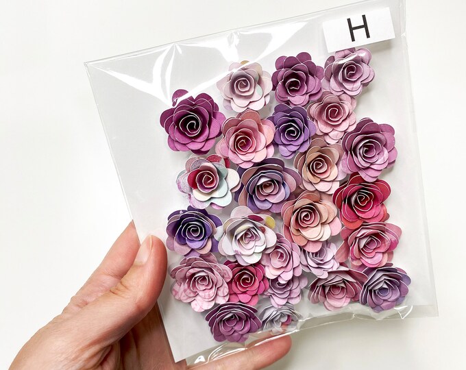 25 Paper Flowers, Hand Rolled Paper Flowers - Etsy
