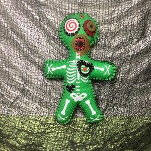 Voodoo Doll, Creepy but Cute, Creepy Skeleton Gingerbread Cookie Dolls ...