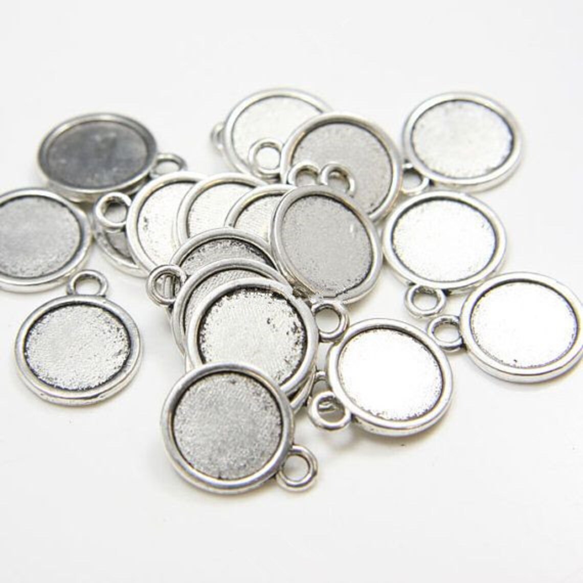 16mm Round Pendant Tray, Bezel Setting, 16mm Cabochon Tray - Antique ...