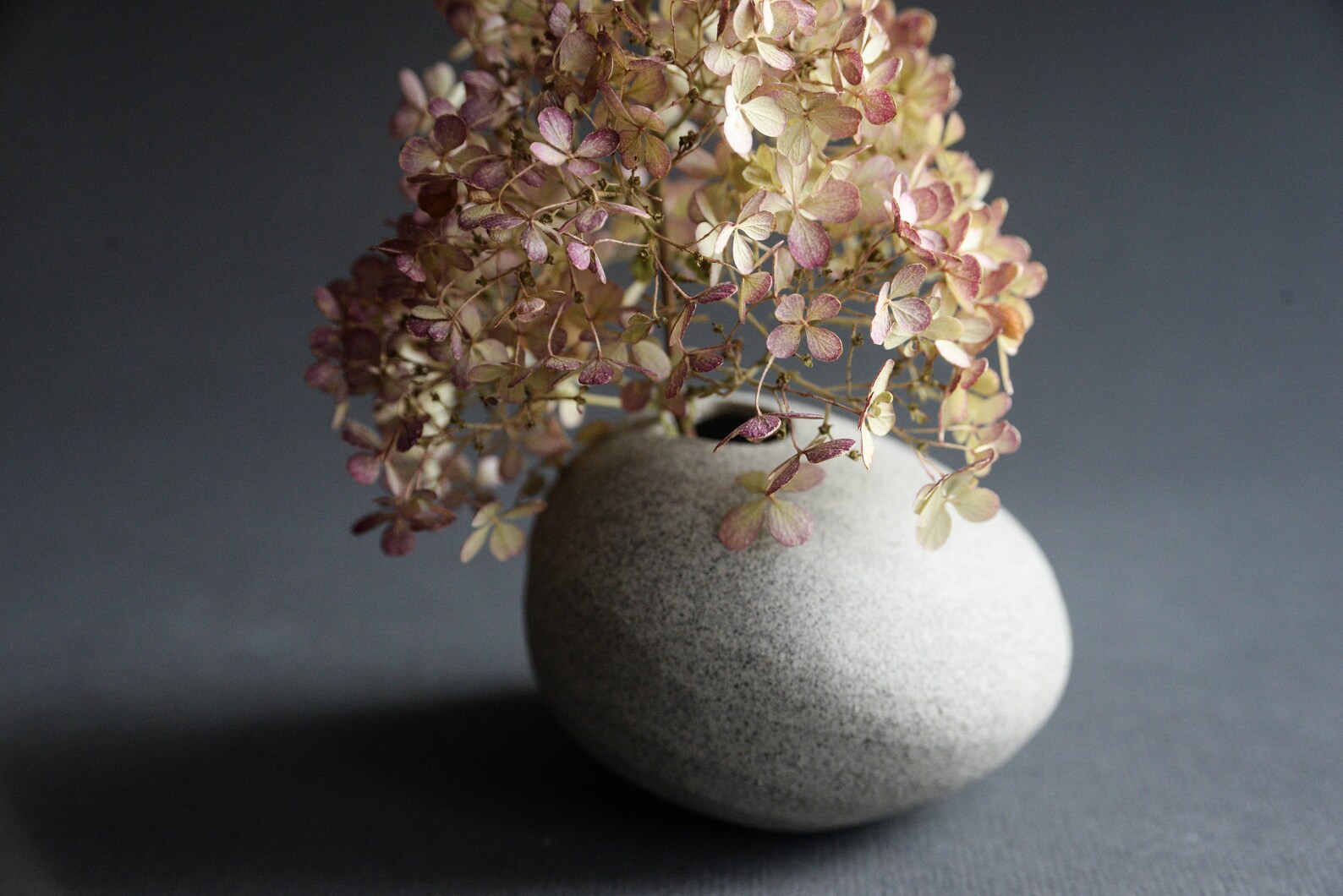 Smooth Pebble Stone Bud Vase Minimalist Monochrome | Etsy