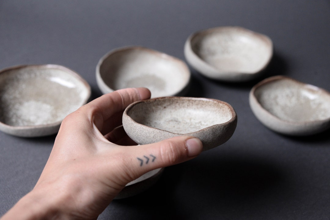 Tiny Bowls "dune" - Organic Natural Shape Stoneware in Grey Cream ...