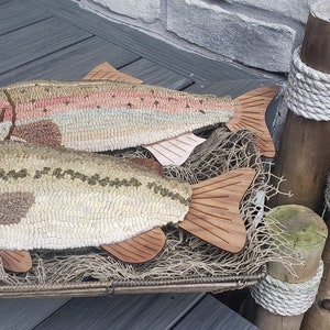Fish Tails Paper Rug Hooking Pattern, Dimensional Stuffed Hooked Fish ...