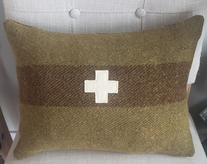 Vintage Wool Army Blanket Pillow Swiss Cross Army Ski Mountain Lodge ...
