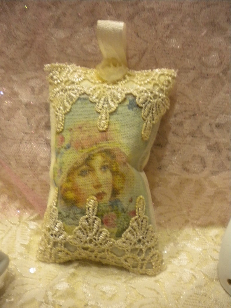 Lavender Potpourri Sachet: Victorian Beauty - Etsy