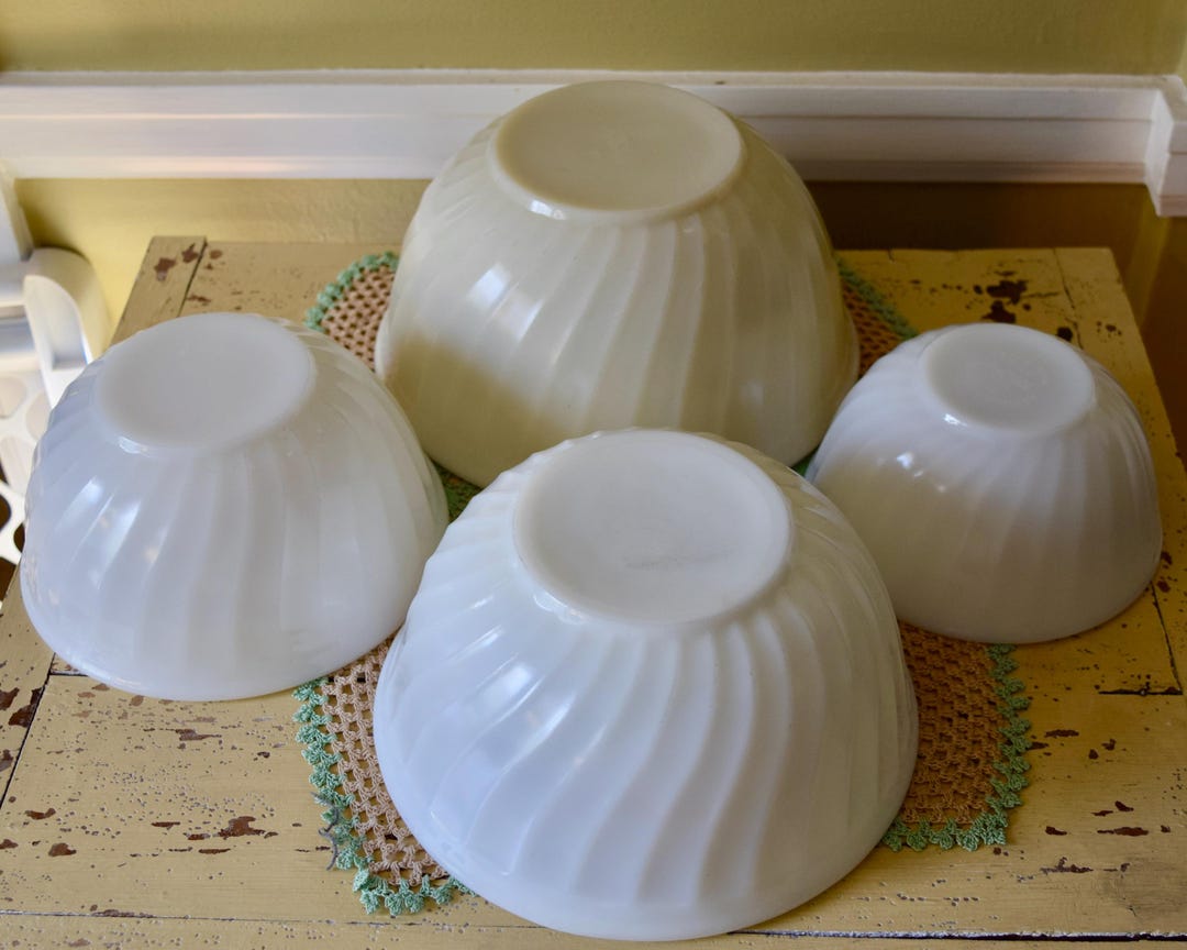 Fire King White Milk Glass Swirl Bowl Set of 4 Bowls - Etsy