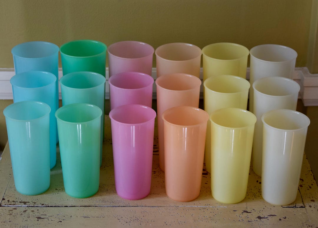 18 Vintage Tupperware Glossy Pastel Cups Tumblers in 3 Sizes 16 Oz. 12 ...