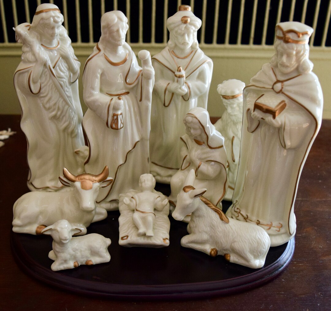 Vintage Porcelain Nativity Set 10 Pieces Cream Color With Gold - Etsy