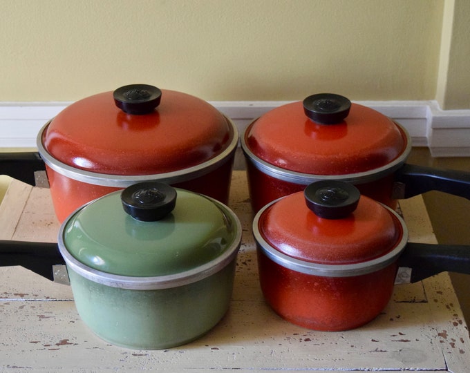 Club Cookware 4 Sauce Pans With Lids Red Club Cookware 3 Qt., 2 Qt., 1 ...