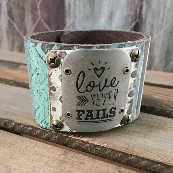 Love Never Fails - Etsy