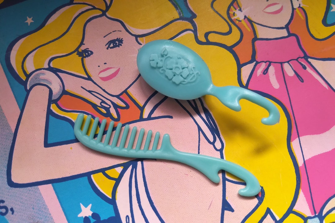 Barbie Brushes, Comb, Mirror, Vintage Barbie Sets, Blue Mirror W Comb ...