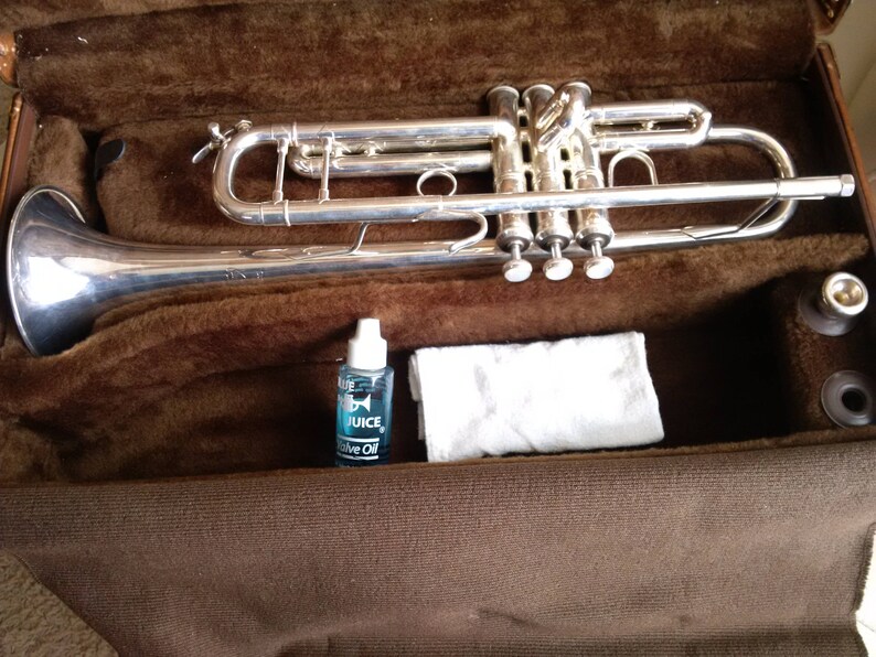 Bach Stradivarius 37 B Trumpet and Case, Vintage Trumpet and Case ...