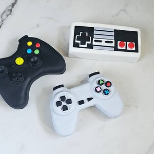 Classic Gaming Controllers Cake Topper, Fondant & Rice Krispie Treat - Etsy