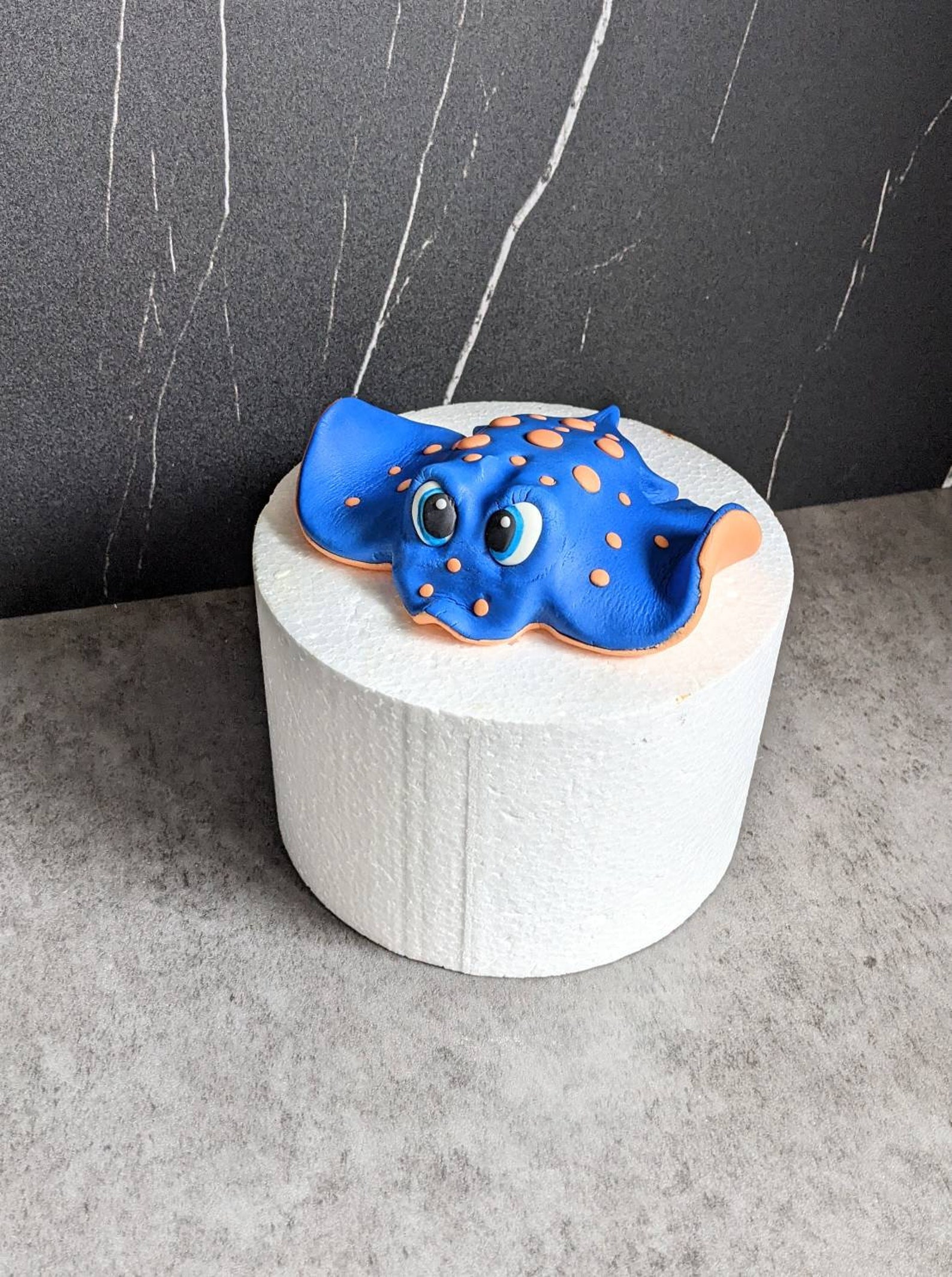 Fondant Stingray Cake Topper - Etsy