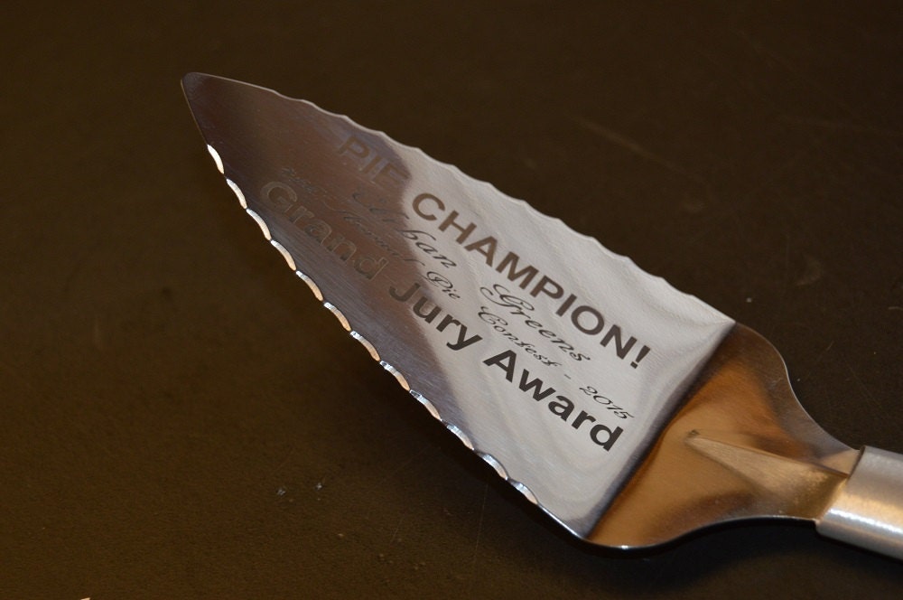 Personalized Engraved Pie Server - Custom Serveware for Weddings ...