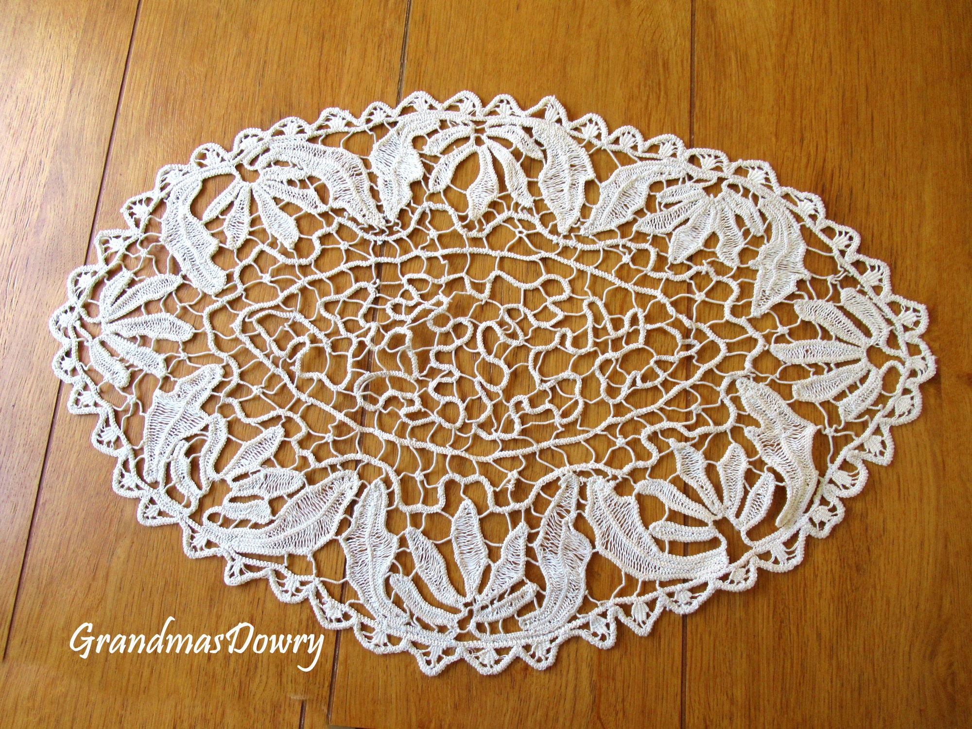 Vintage Large Romanian Macramé Doily, Point Lace Oval Cotton Hand ...