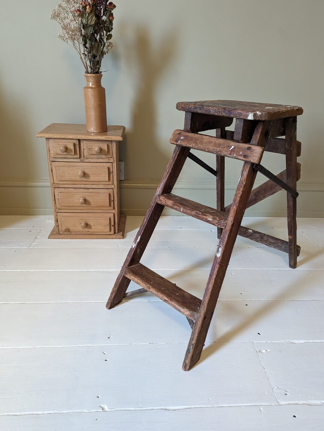 Step Ladders Vintage Pine Step Ladders Steps Dresser Steps Ladders ...