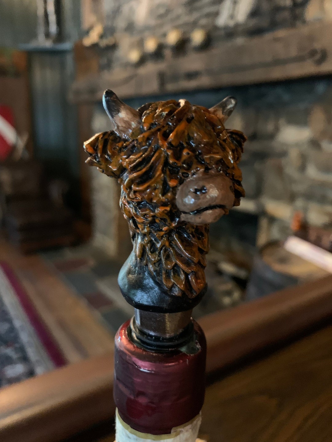Highland Cow Winestopper: Handcrafted Resin Wine & Liquor Bottle ...