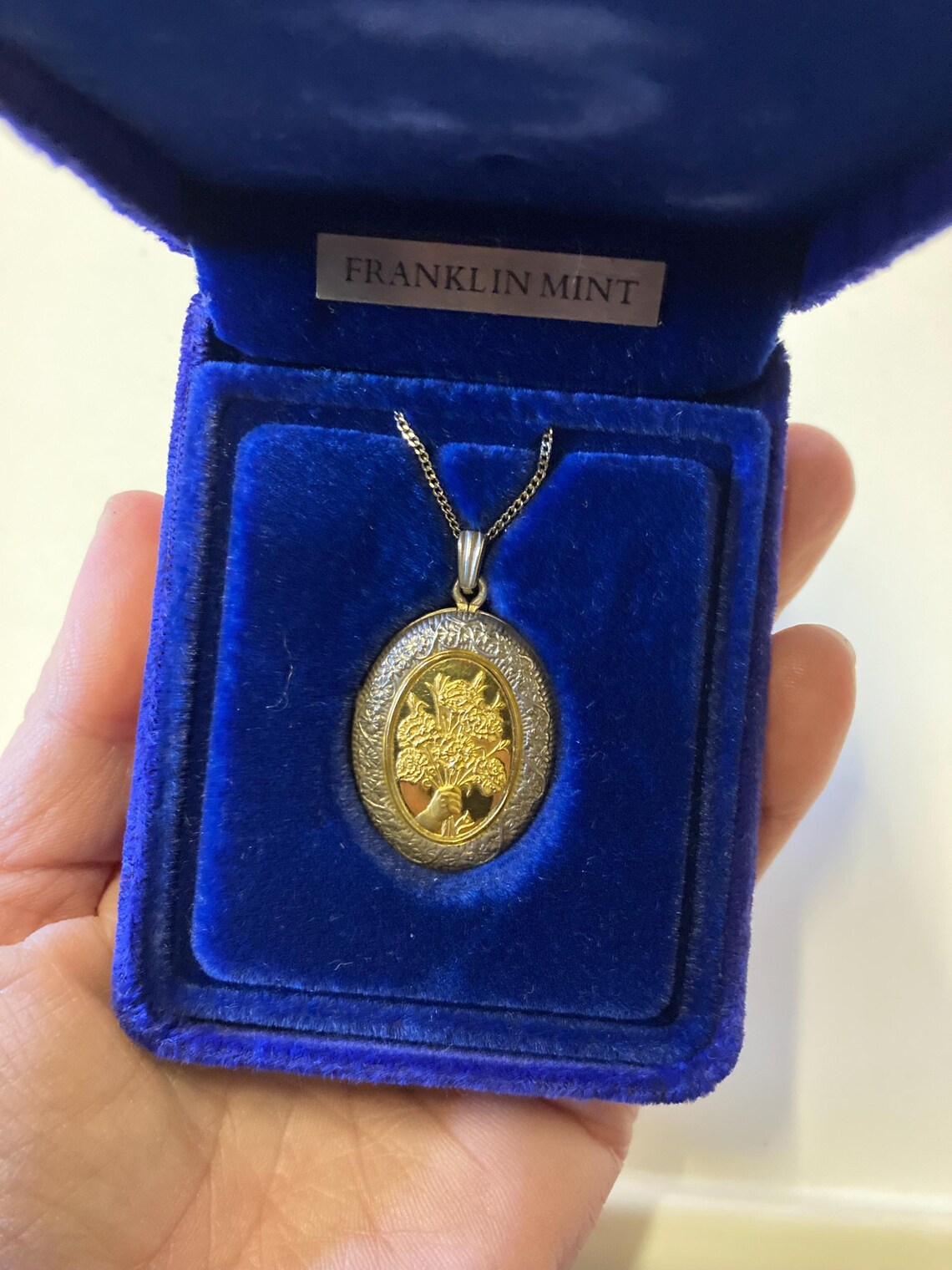 Vintage Franklin Mint Silver Locket. Gold-plated Floral Design ...