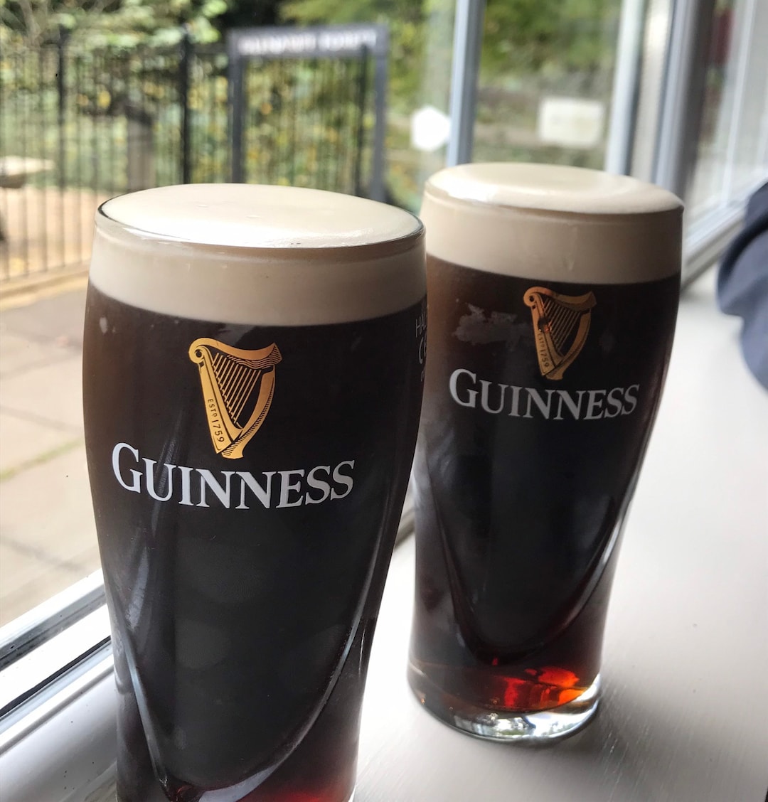 Guinness Pint, Half Pint Glasses Selection. Irish Stout Glasses Ireland ...