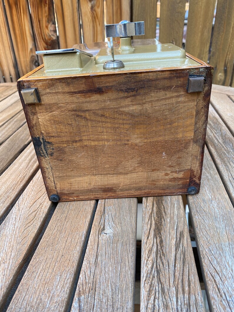 Victor Baby Grand 5 Cent Gumball Machine - Etsy