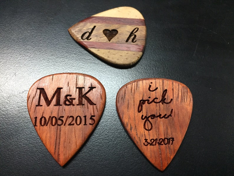 Design a Pick Custom Wood Guitar Picks - Etsy Israel