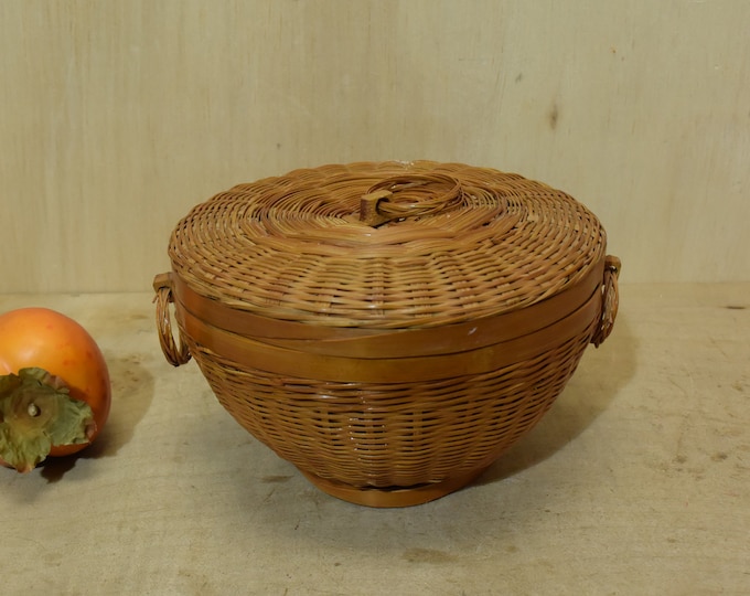 Chinese Bamboo Basket With Lid Decorative Ring Handle - Etsy