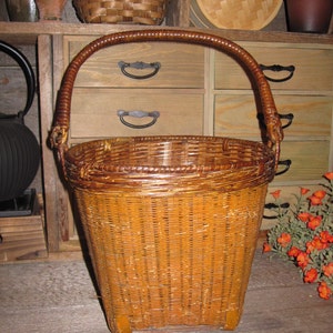 Vintage Chinese Bamboo Basket With Handle - Etsy