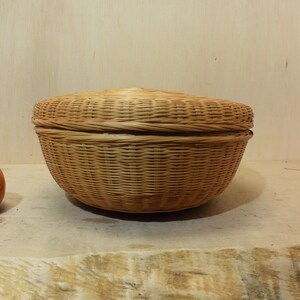 11 Inches Wide Vintage Chinese Round Bamboo Basket With Lid - Etsy