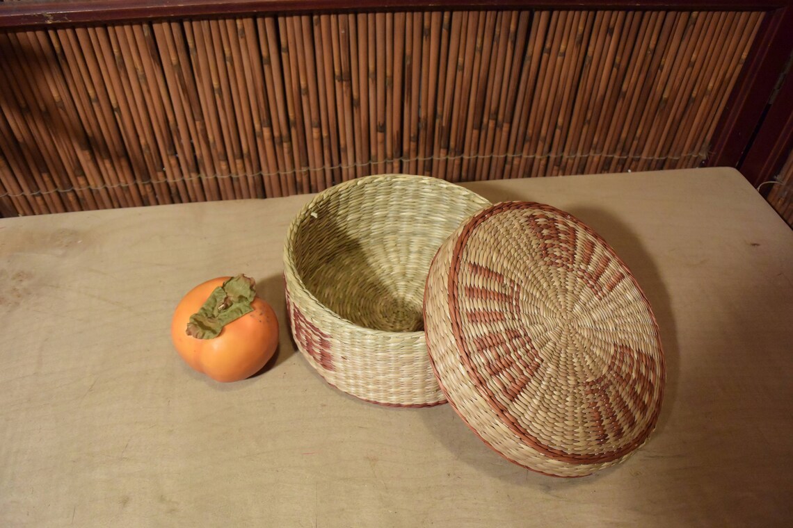 Vintage Chinese Straw Round Basket With Lid Double Layer - Etsy