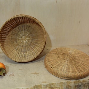 11 Inches Wide Vintage Chinese Round Bamboo Basket With Lid - Etsy