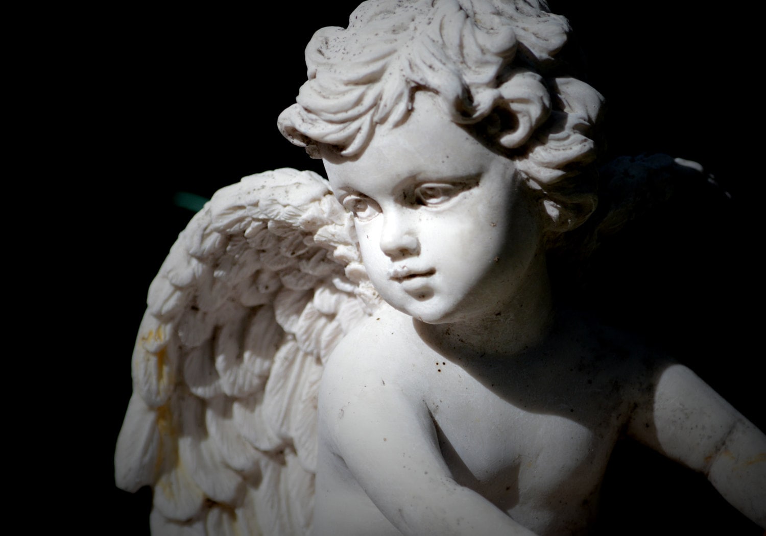 Pretty Little Angel Statue