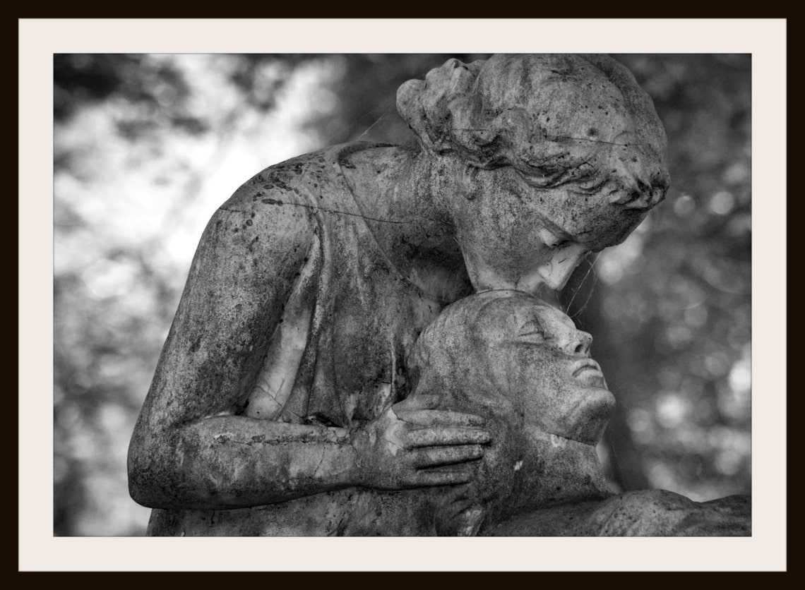 Farewell Kiss A Poignant Statue Grief Saying Goodbye to Loved One Fine ...