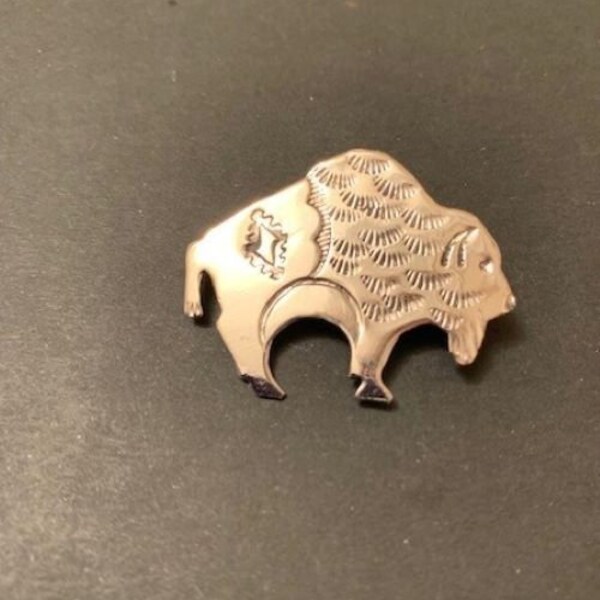 Buffalo Pin - Etsy