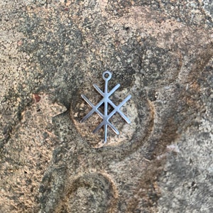 Rune Love Charm, Man for Man - Etsy